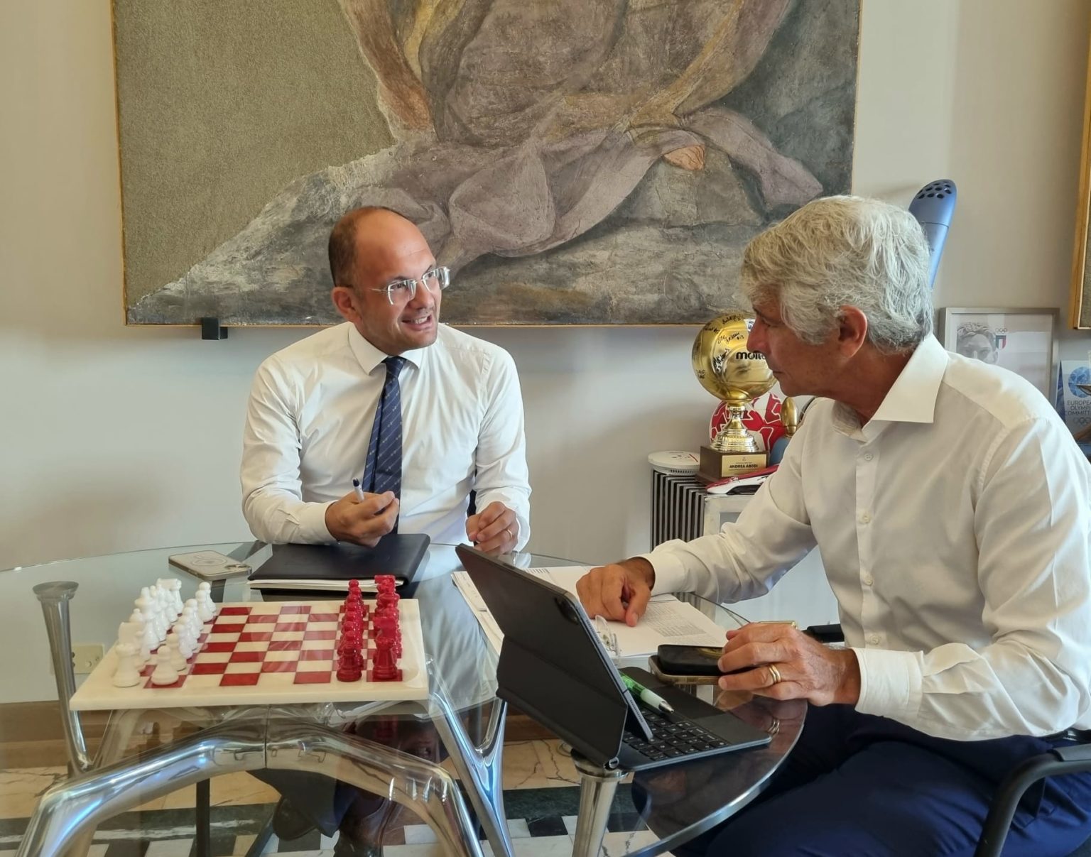 Castelli incontra Abodi: "Sinergie nel cratere per sport e giovani"